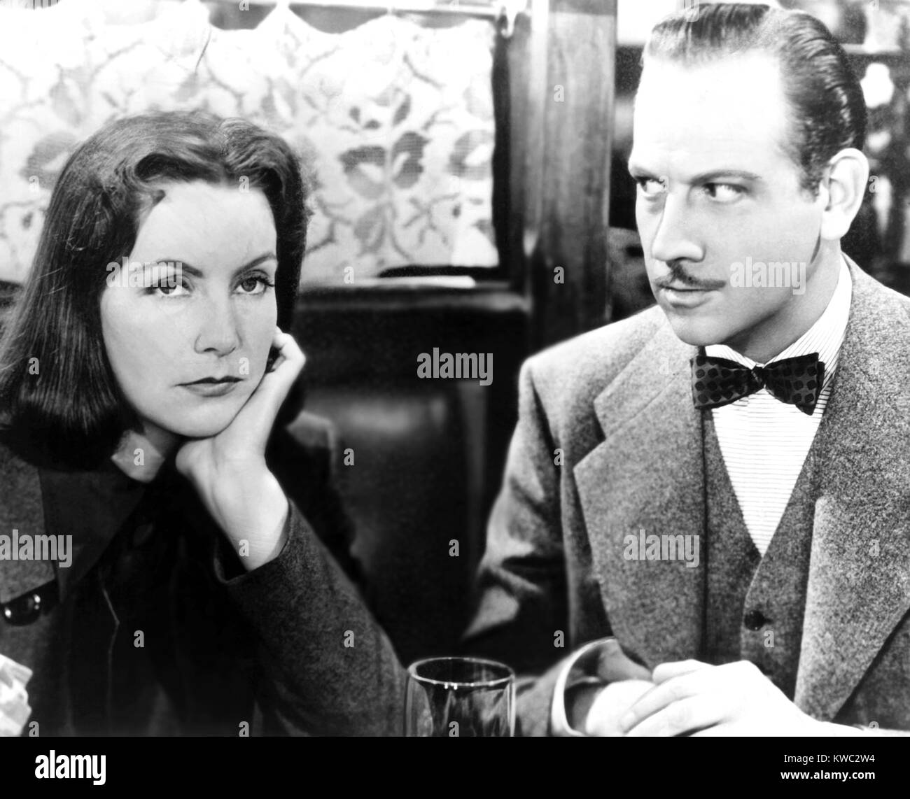 NINOTCHKA, from left, Greta Garbo, Melvyn Douglas, 1939 Stock Photo - Alamy