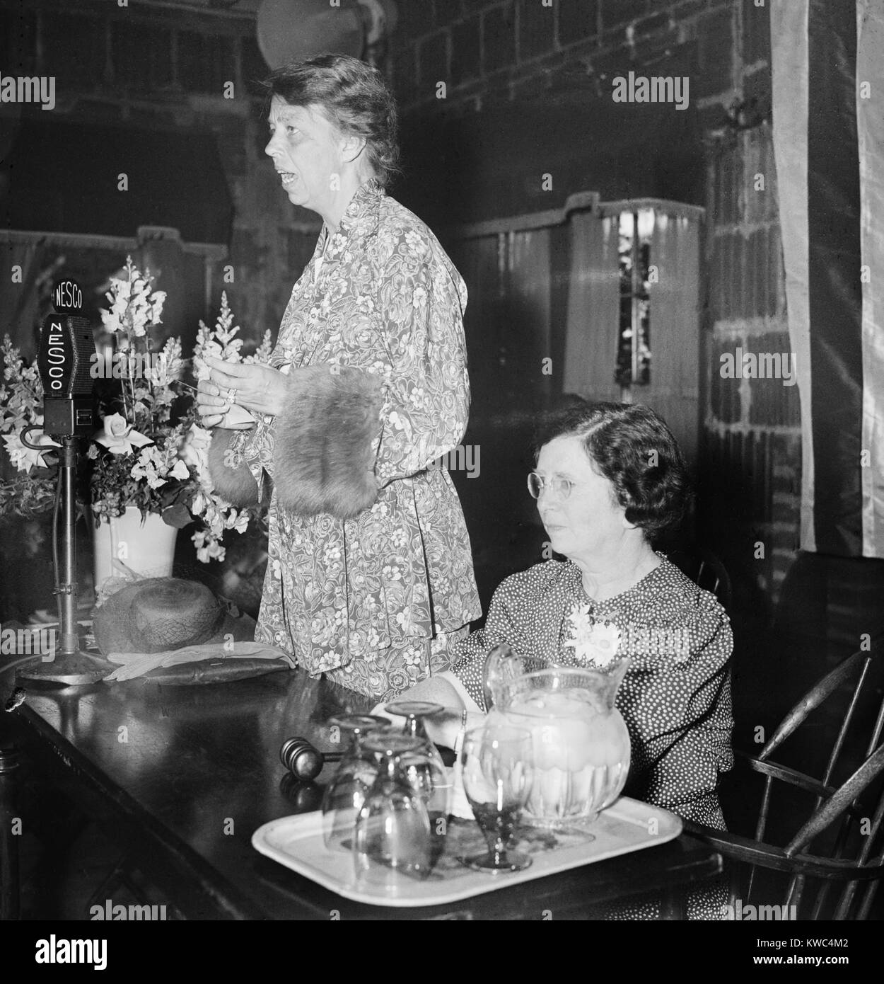 American dress 1930s hi-res stock photography and images - Alamy