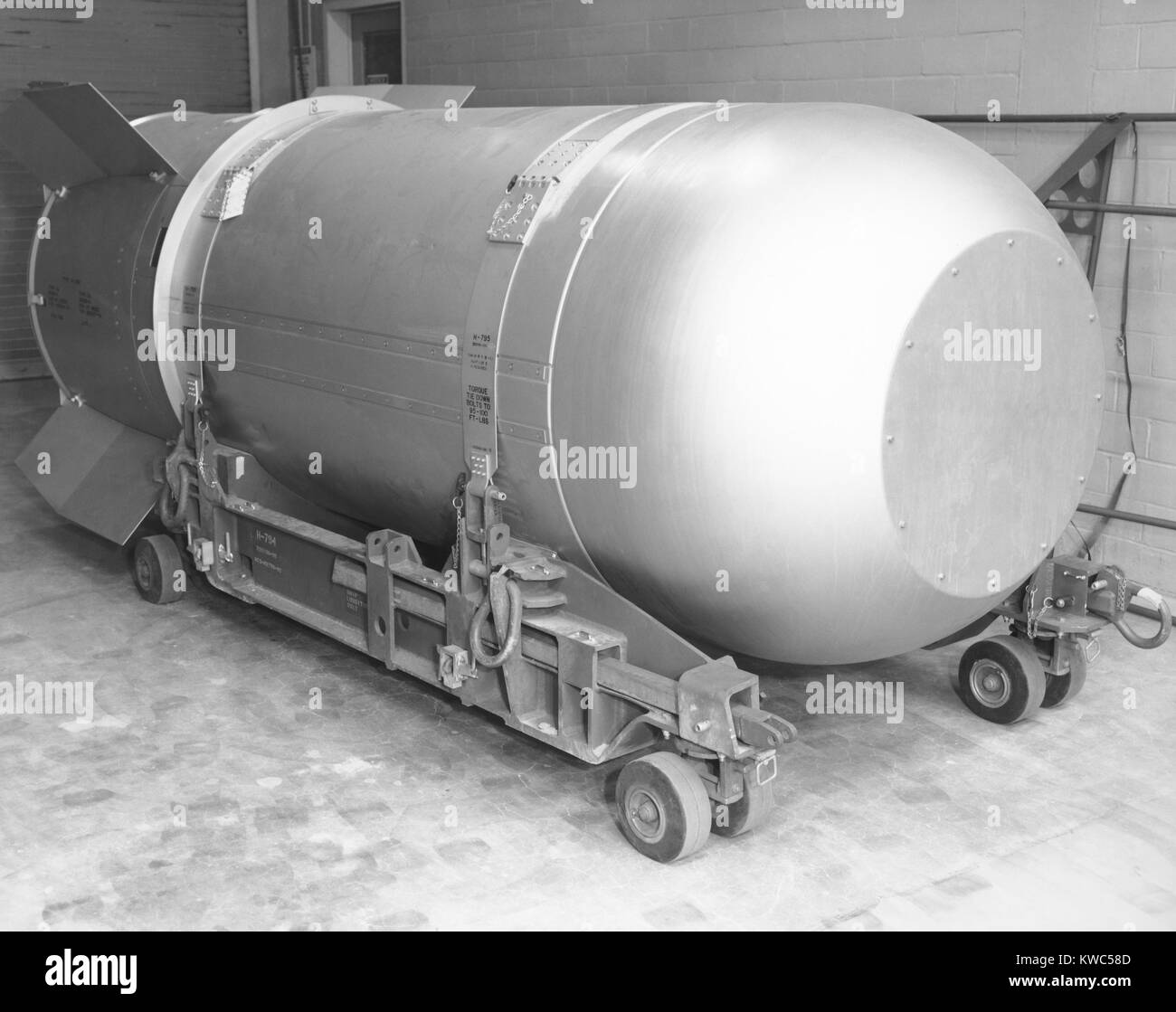 Nuclear stockpiles Black and White Stock Photos & Images - Alamy