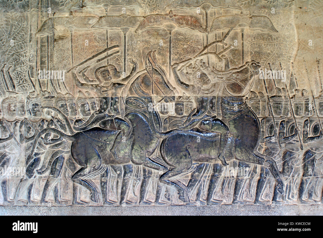 Warriors in Mahabharata, Angkor wat, Cambodia Stock Photo - Alamy