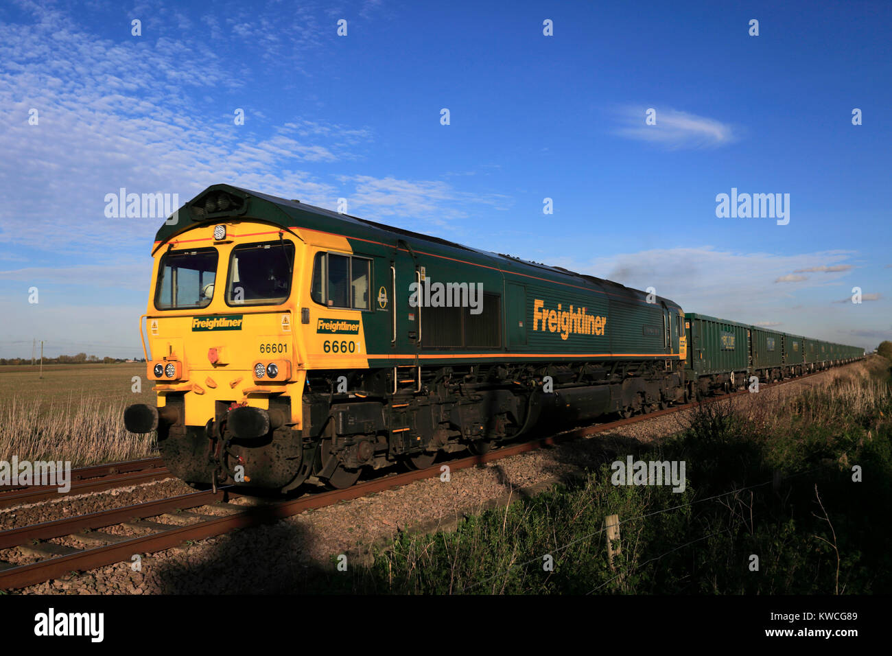 66601 Freightliner train, Peterborough to March line, Cambridgeshire ...