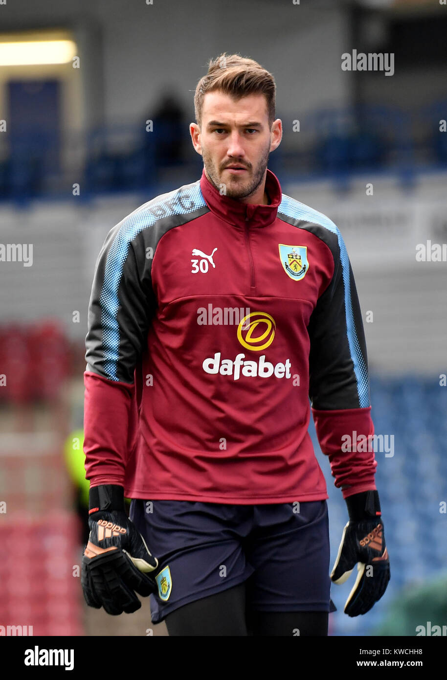 Goalkeeper adam legzdins hi-res stock photography and images - Alamy