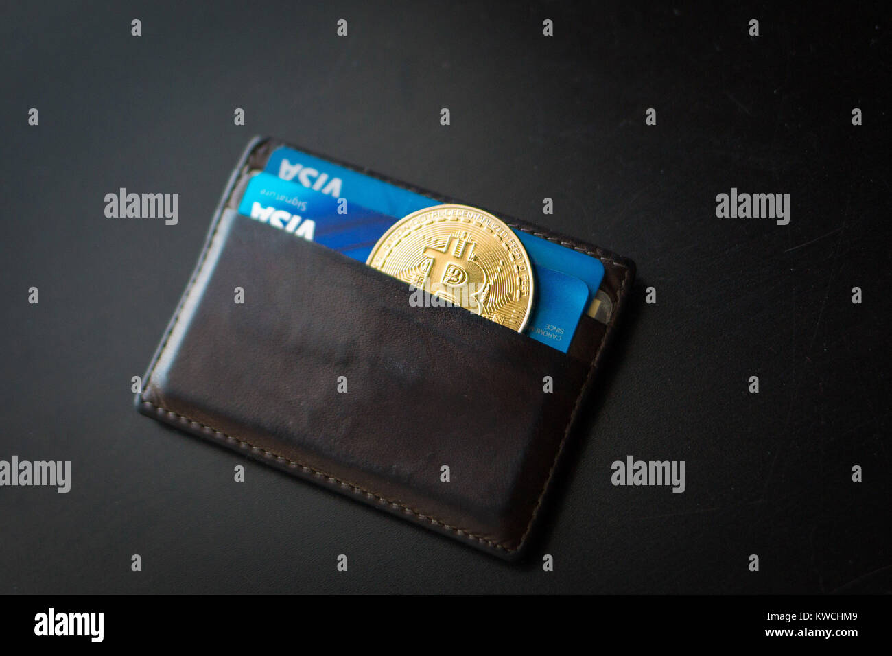 Bank cards hi-res stock photography and images - Alamy