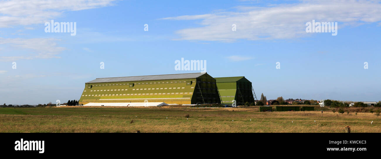 At cardington airfield hi-res stock photography and images - Alamy