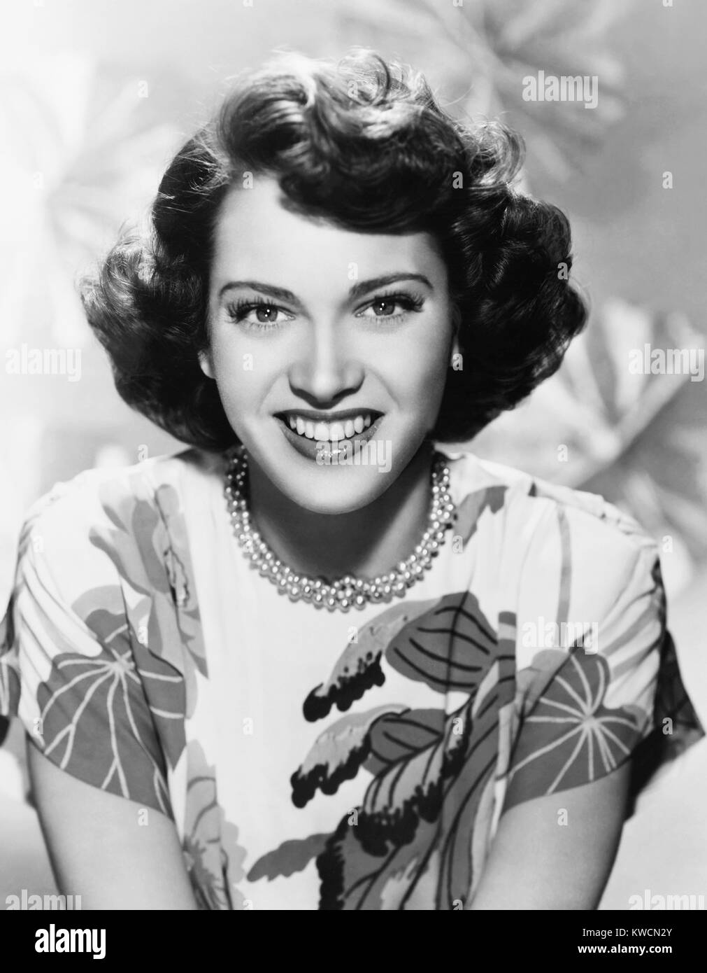 THE HIDDEN EYE, Frances Rafferty, 1945 Stock Photo - Alamy