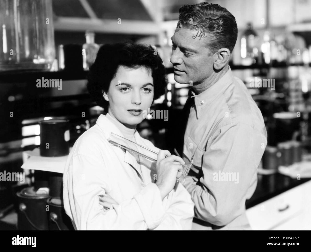 IT CAME FROM BENEATH THE SEA, from left: Faith Domergue, Kenneth Tobey ...