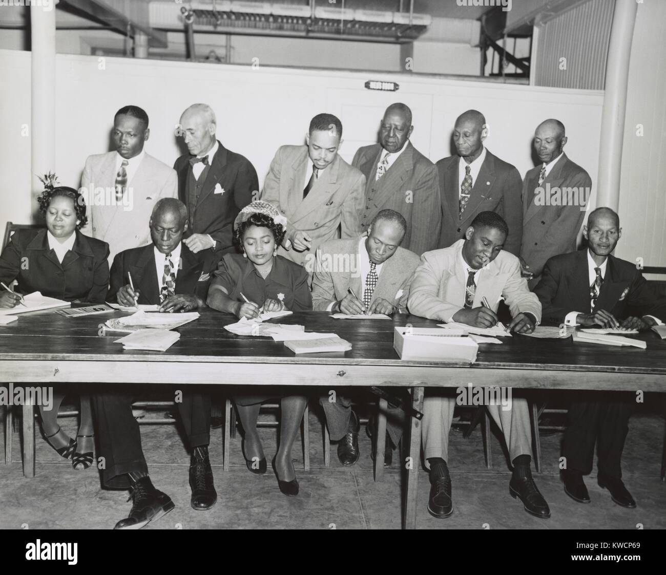 San Antonio Branch of the NAACP planning their 1952 membership campaign ...