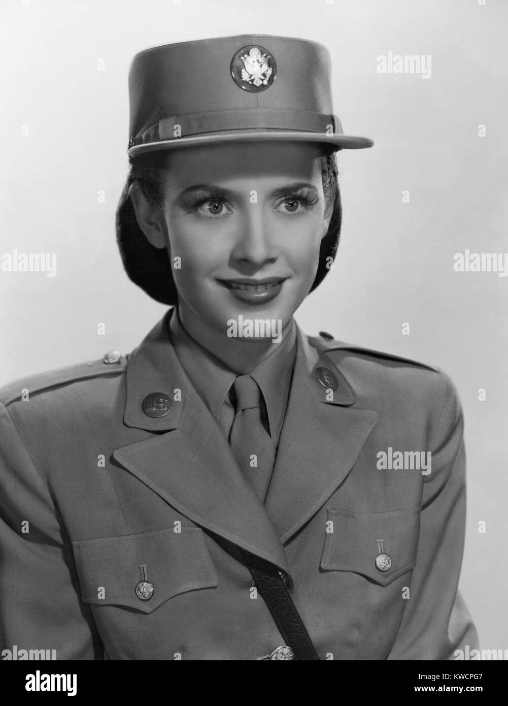 KEEP YOUR POWDER DRY, Susan Peters, 1945 Stock Photo - Alamy