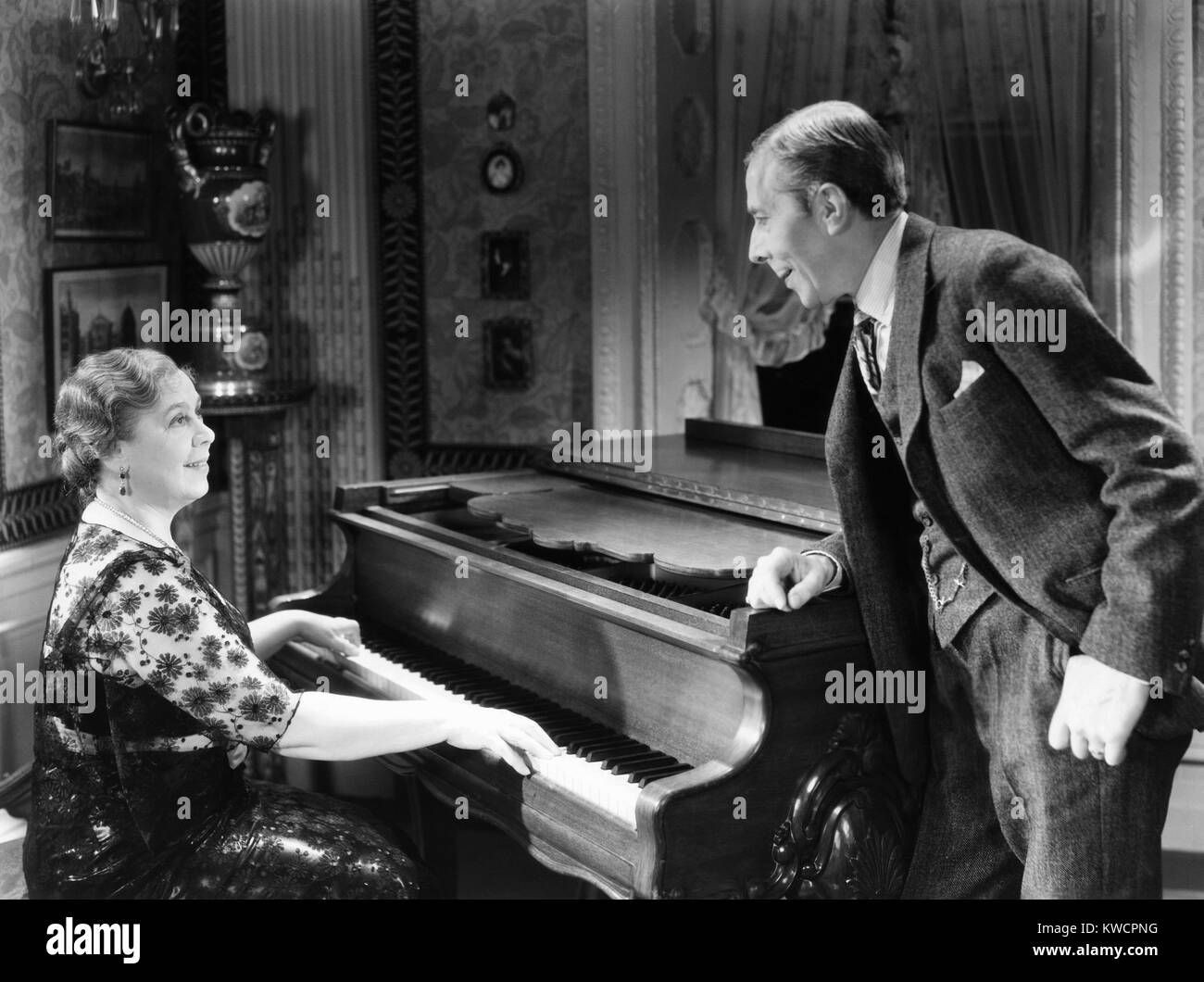 THE KING'S VACATION, from left, Florence Arliss, George Arliss, 1933 ...
