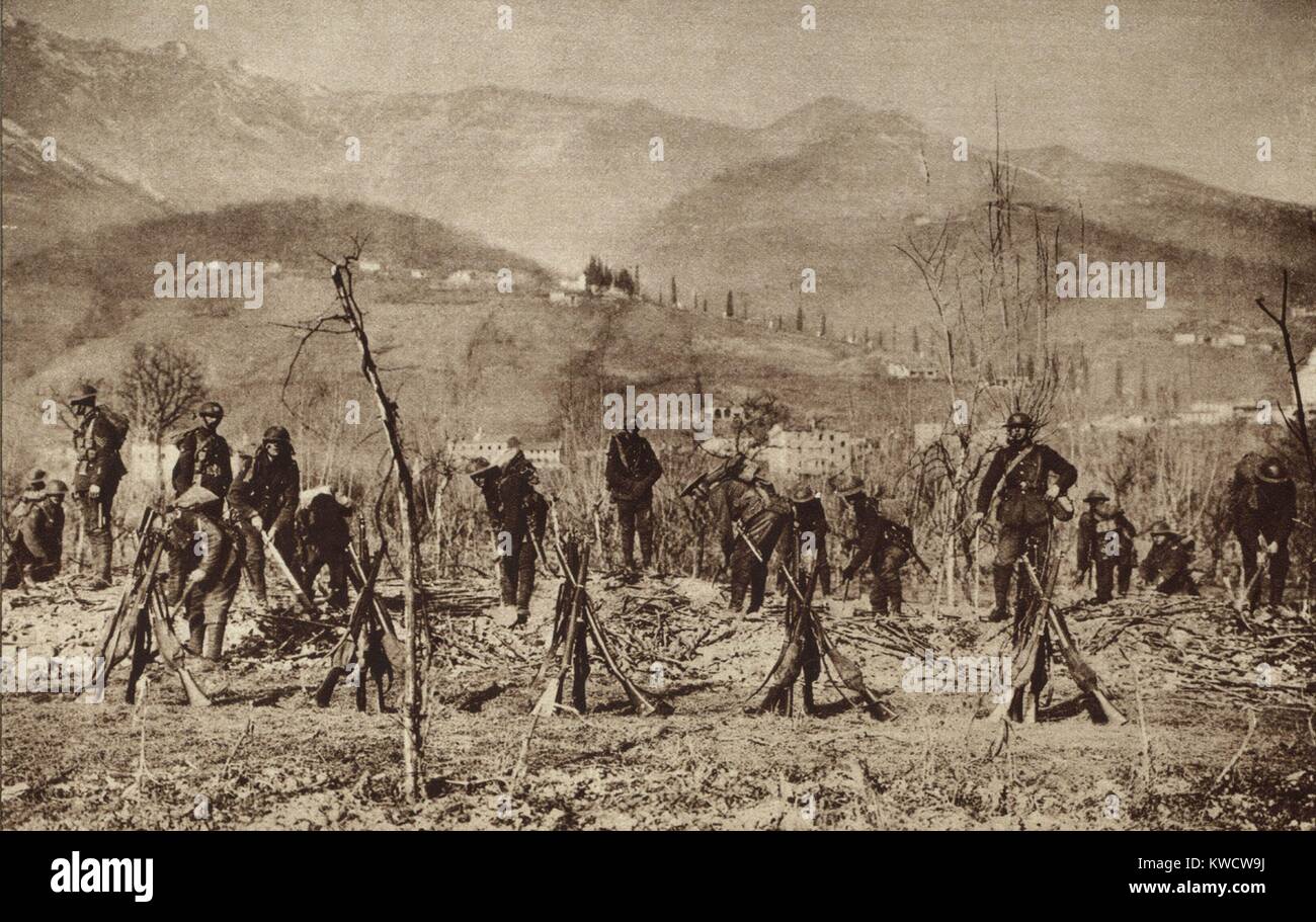 World war 1 british soldiers trenches hi-res stock photography and ...