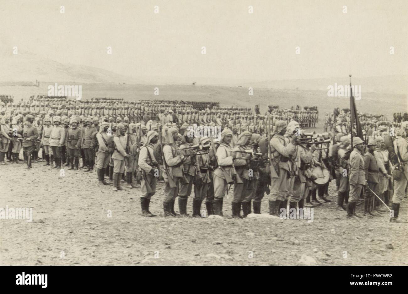 World War 1 in the Middle East. Turkish and Arab troops, the Suez ...