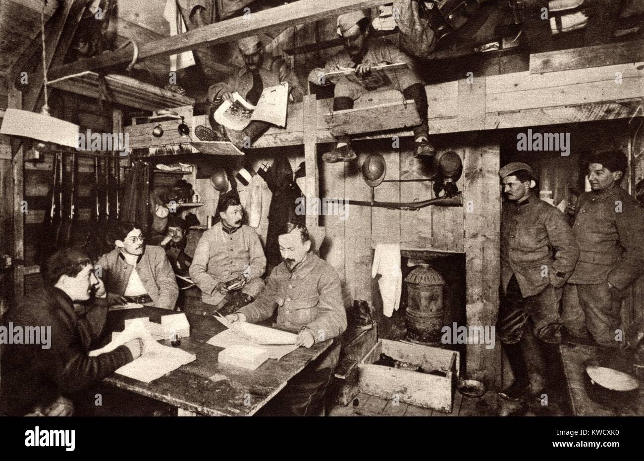 Wwi ww1 dugout hi-res stock photography and images - Alamy