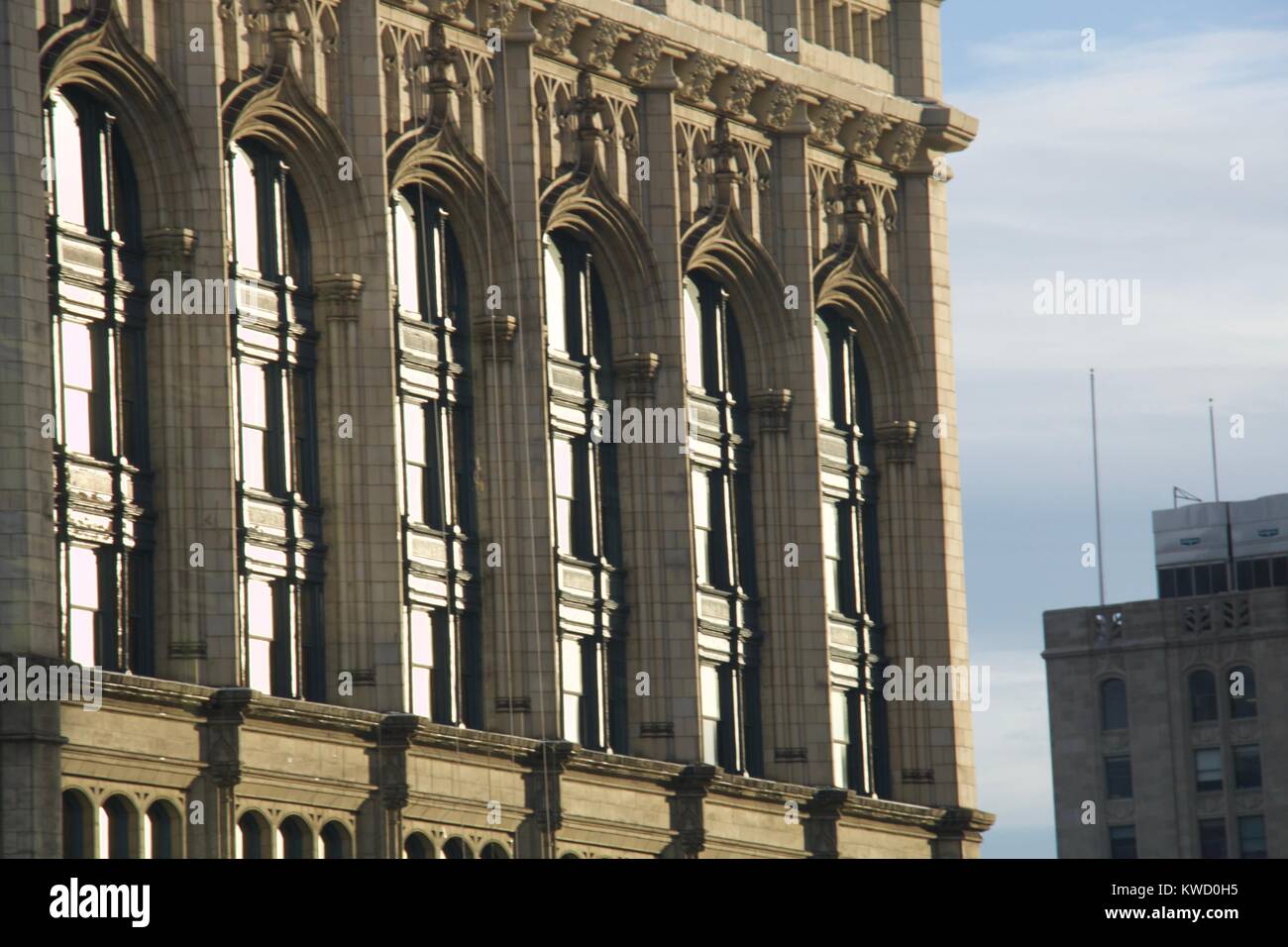 Sun Hitting Building in NYC Stock Photo - Alamy