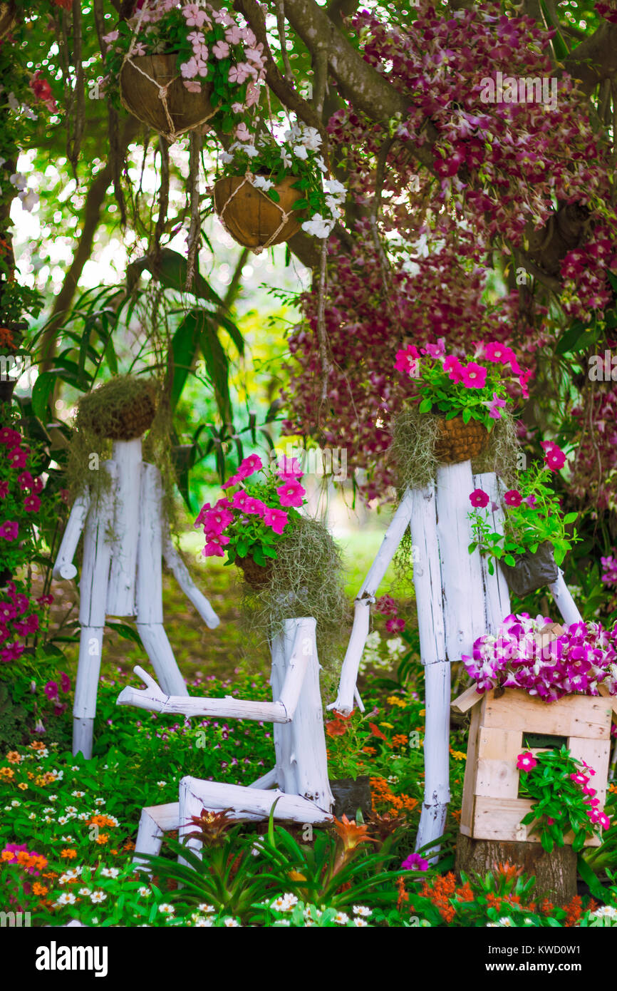 Human head symbol flowers hi-res stock photography and images - Alamy