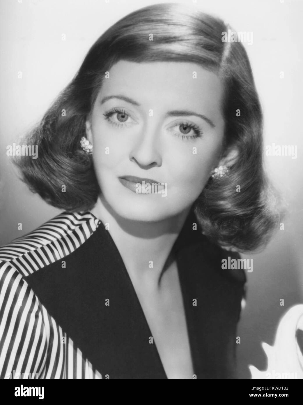 Bette Davis, ca. 1943 Stock Photo - Alamy