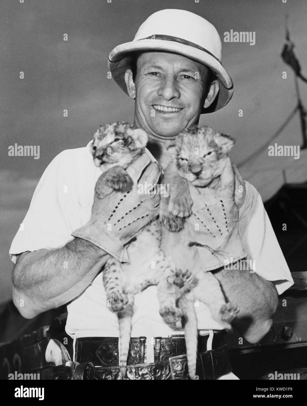 Clyde Beatty, 1940s Stock Photo - Alamy