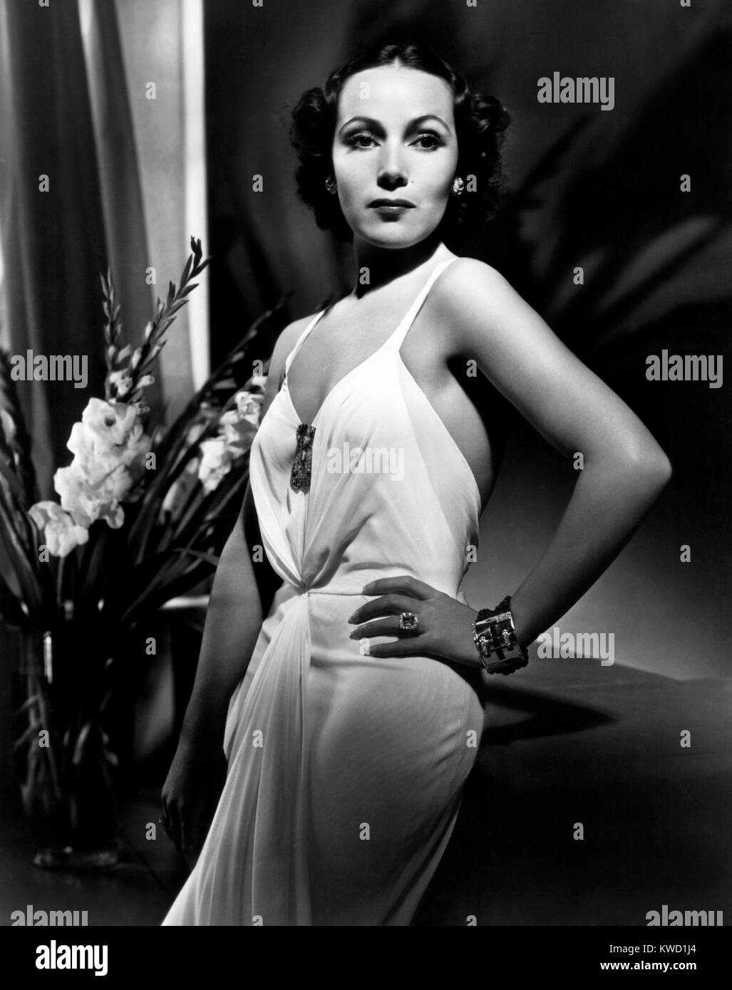 Dolores del Rio, ca. 1934 Stock Photo - Alamy