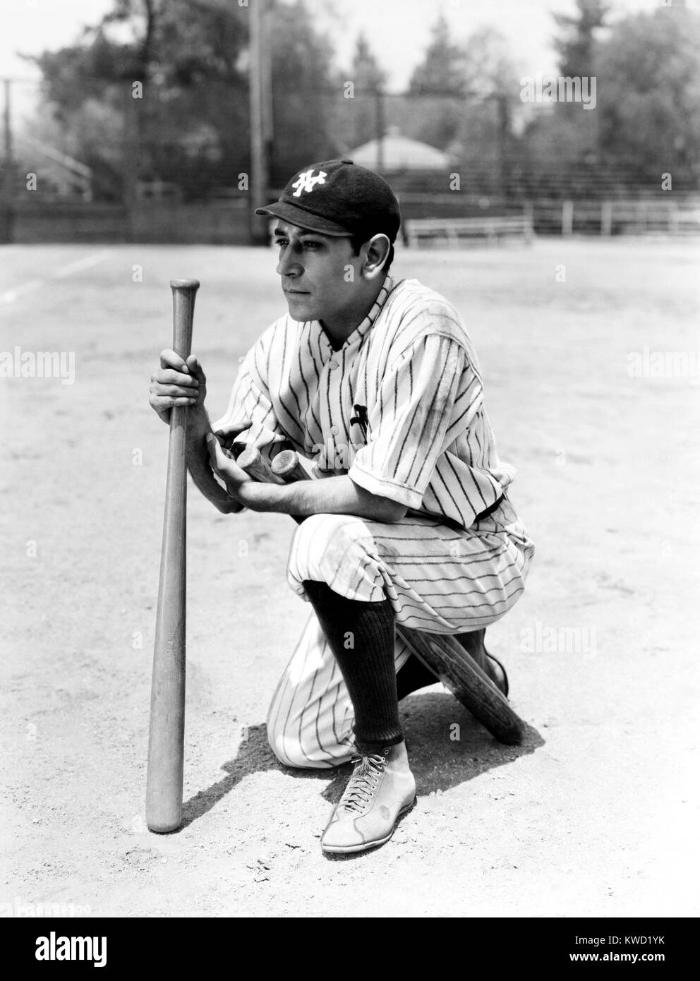 George Raft in New York Yankees uniform, late 1920s Stock Photo - Alamy