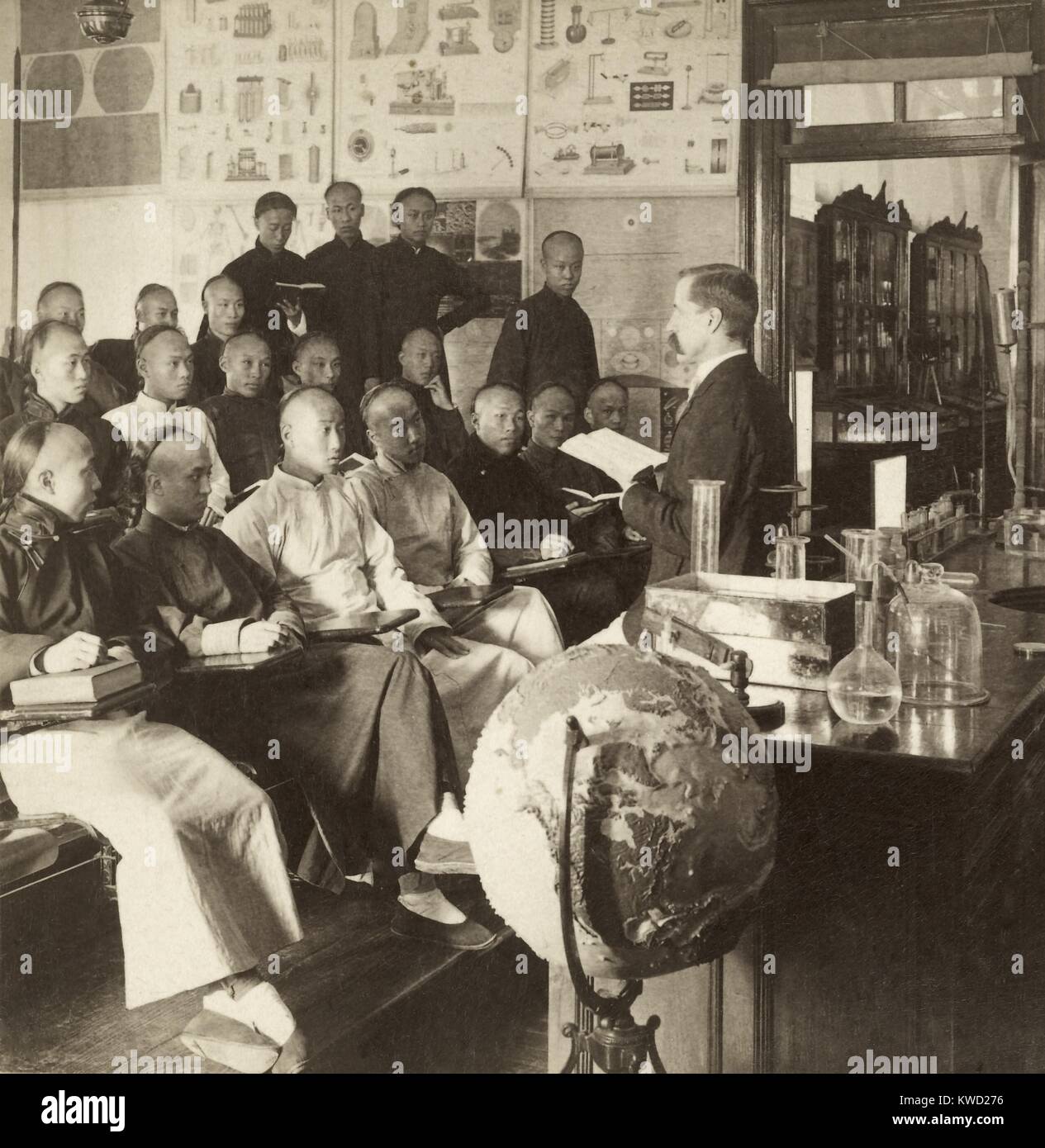 20th century classroom hi-res stock photography and images - Alamy