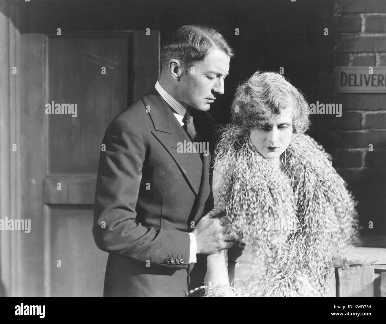 UNDERWORLD, from left: Clive Brook, Evelyn Brent, 1927 Stock Photo - Alamy