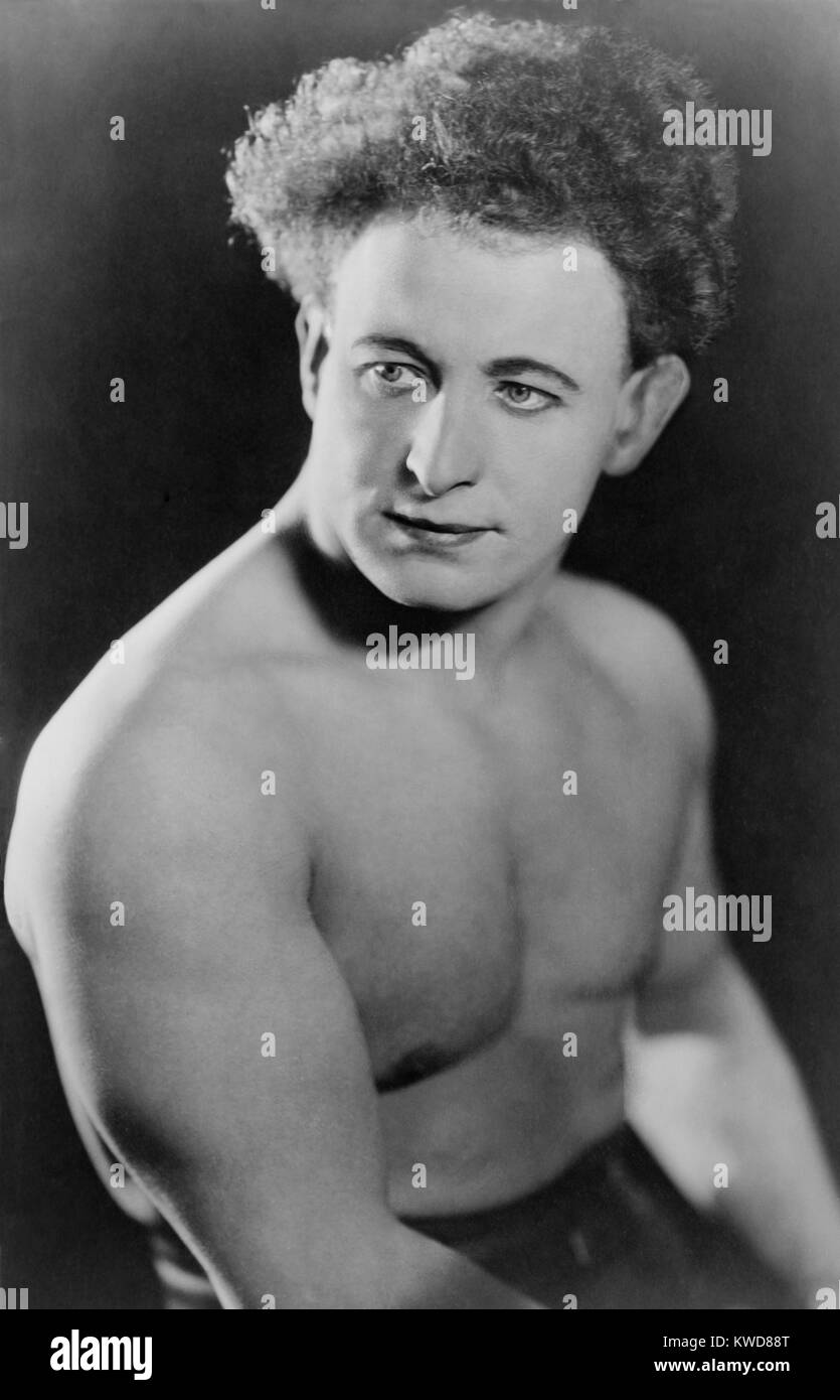 Sigmund 'Zishe' Breitbar, the 'Strongest Man in the World' in 1924. The ...