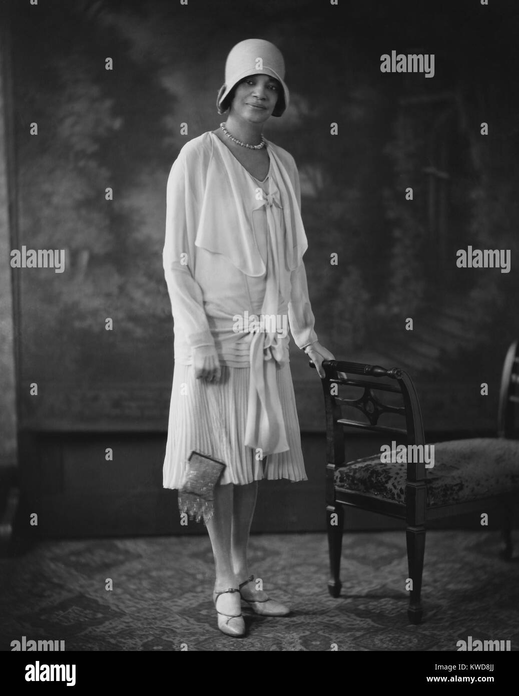 1920s priest hi-res stock photography and images - Alamy