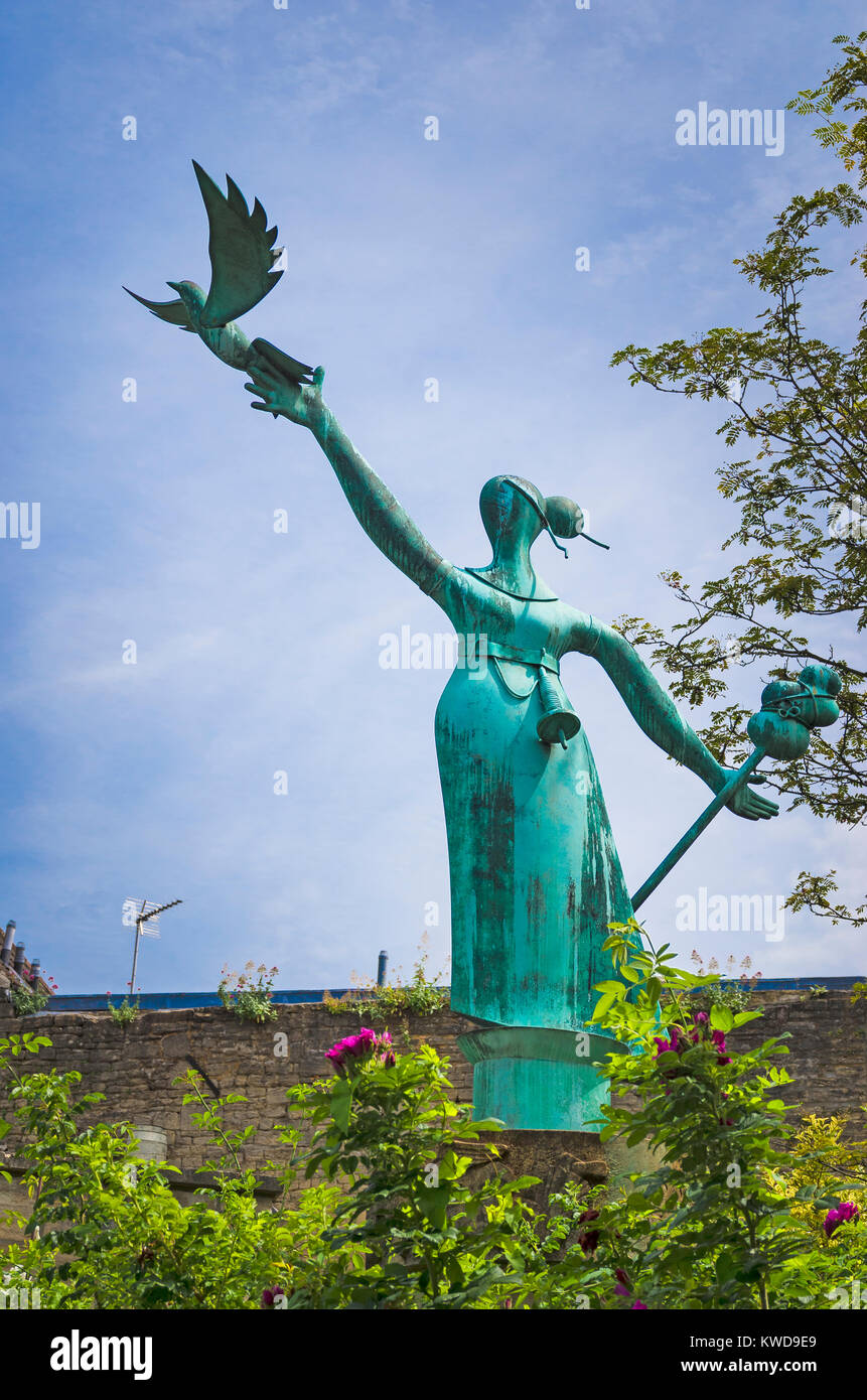 Millie statue hi-res stock photography and images - Alamy