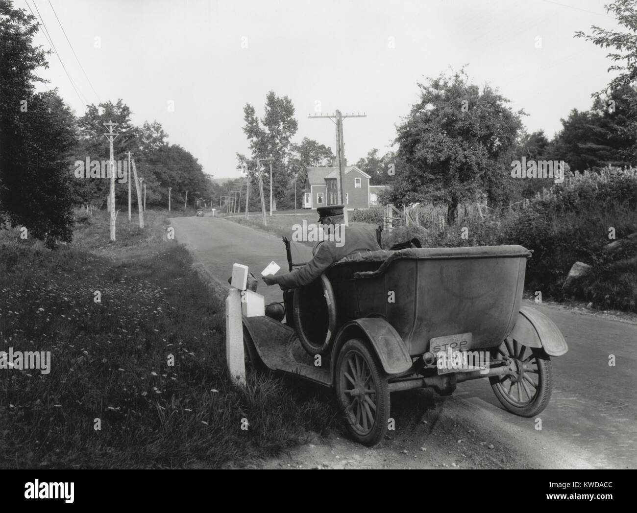 American mailman delivering mail hi-res stock photography and images ...