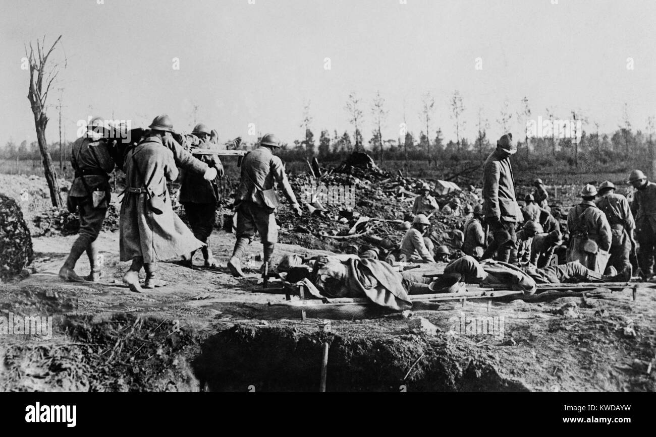 World War 1. Somme Offensive. French Red Cross station on the front ...