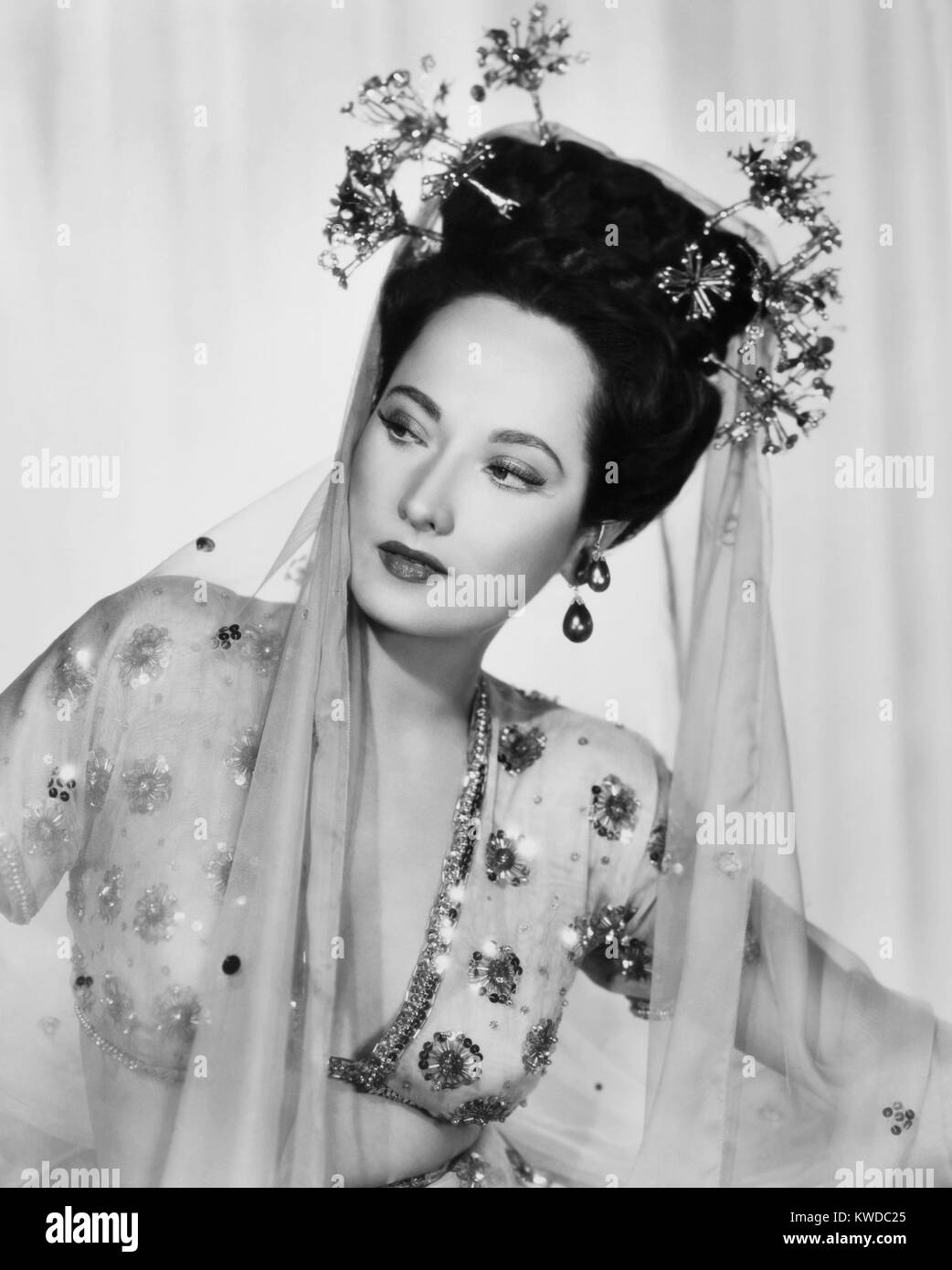 Merle Oberon, mid 1940s Stock Photo - Alamy