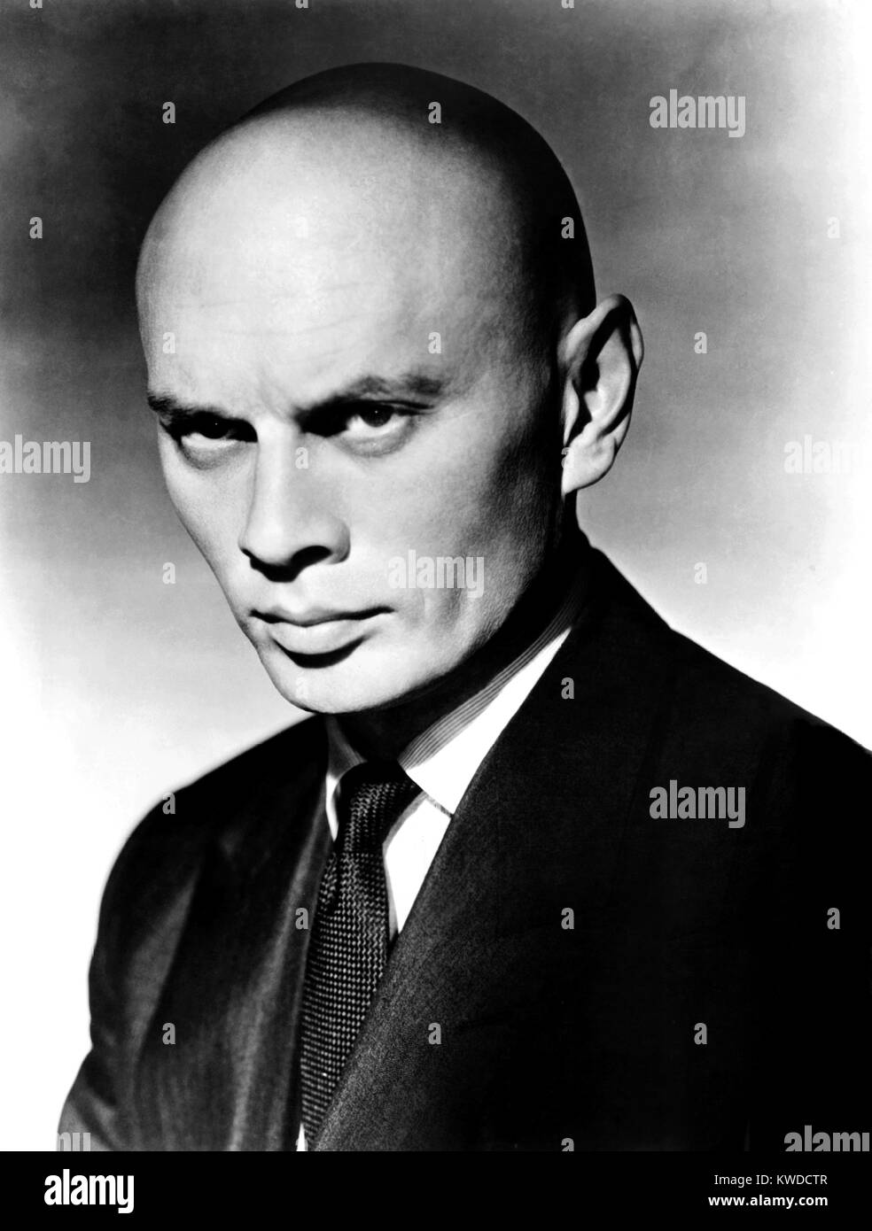 Yul Brynner, ca. early 1960s Stock Photo - Alamy