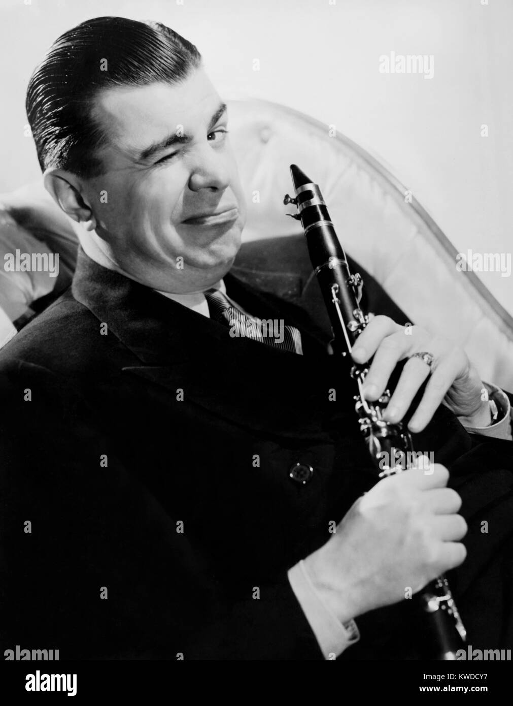 WHICH IS WHICH, Ken Murray, 1944 Stock Photo - Alamy