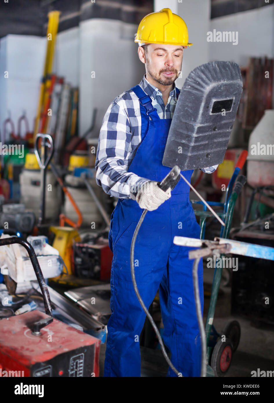 Neat welding hi-res stock photography and images - Alamy