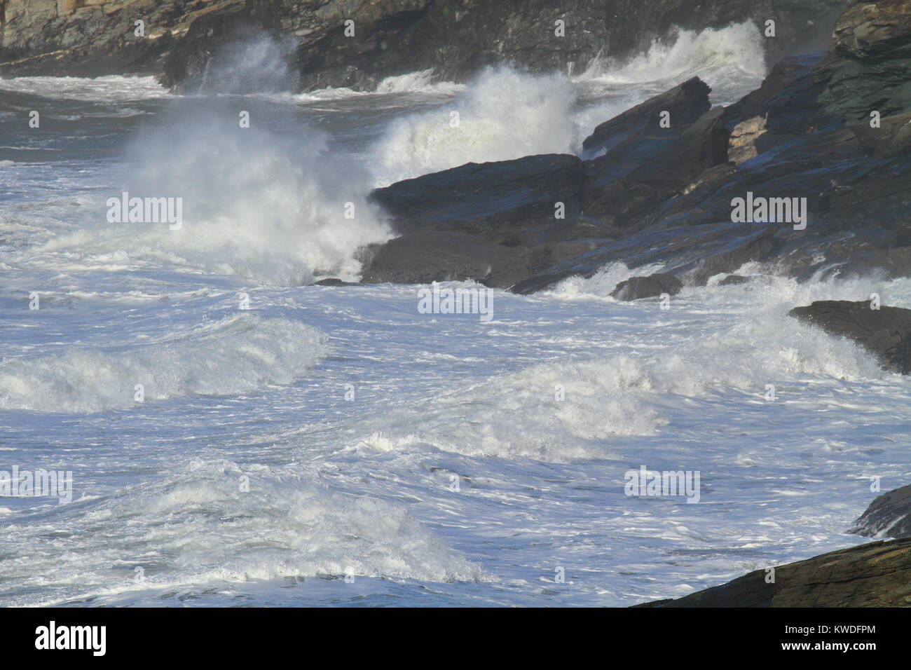 Rough seas at Trebarwith Strand, North Cornwall, England, UK Stock ...