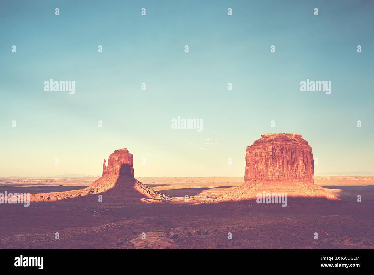 Color toned sunset over the Monument Valley, USA Stock Photo - Alamy