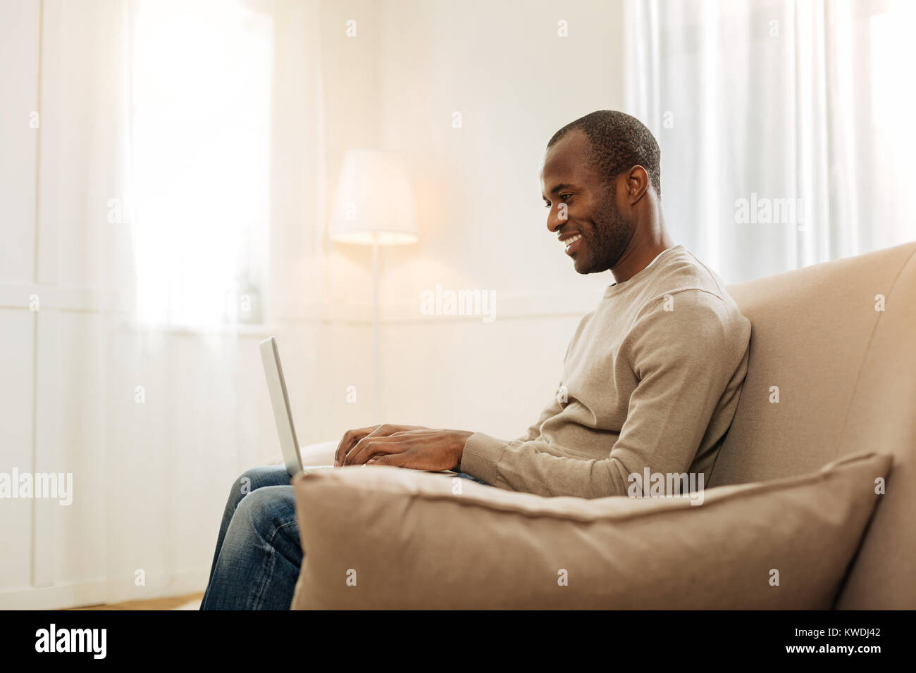 International alert hi-res stock photography and images - Alamy