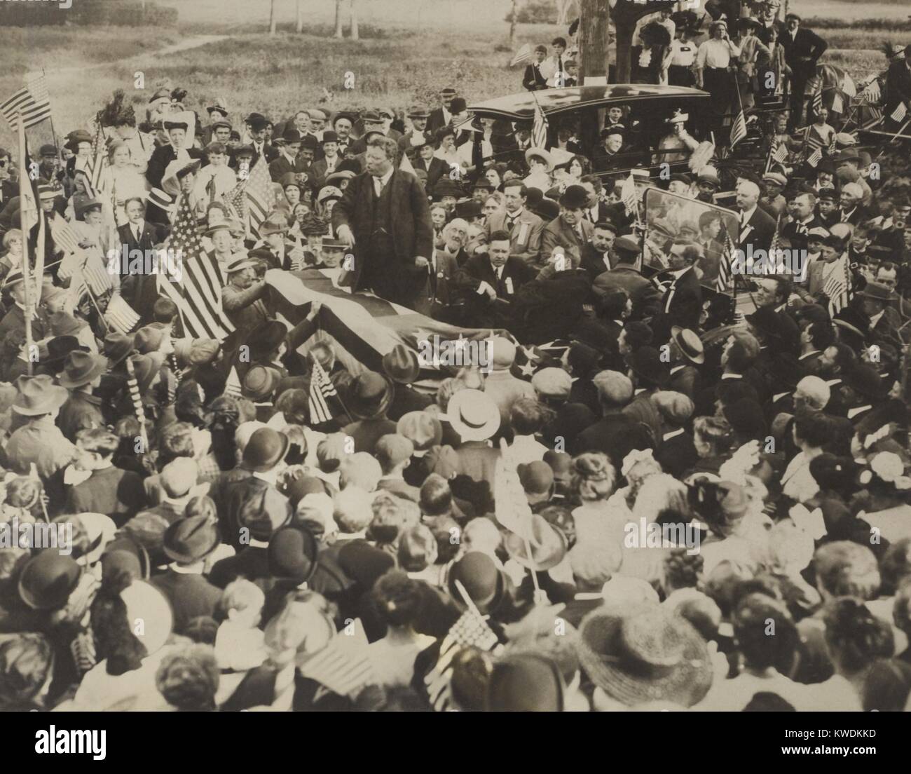 Theodore roosevelt speech 1912 hi-res stock photography and images - Alamy