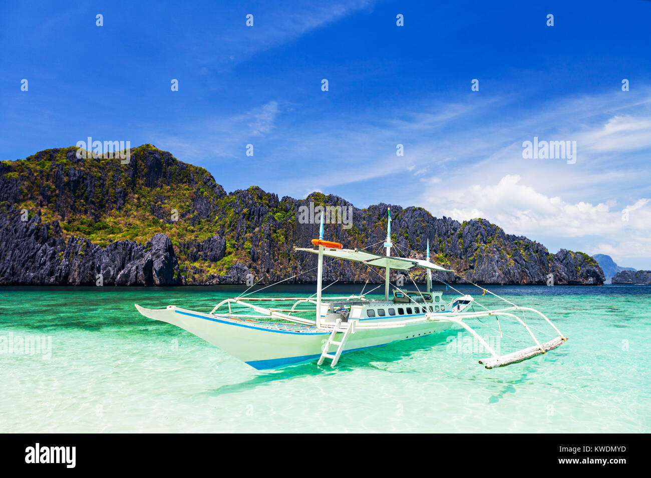 Filipino boat in the sea, El Nido, Philippines Stock Photo - Alamy