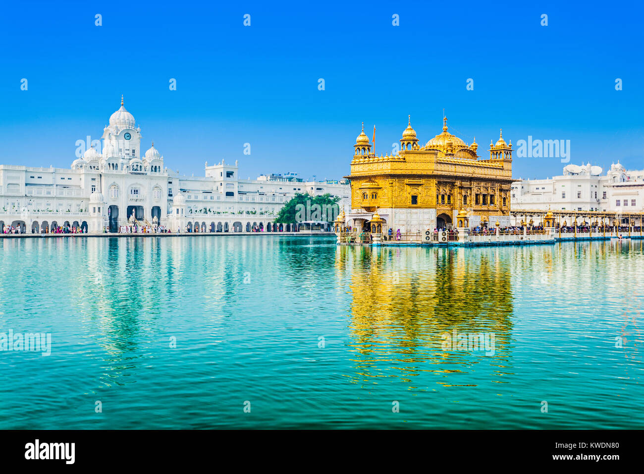 The golden temple hi-res stock photography and images - Alamy