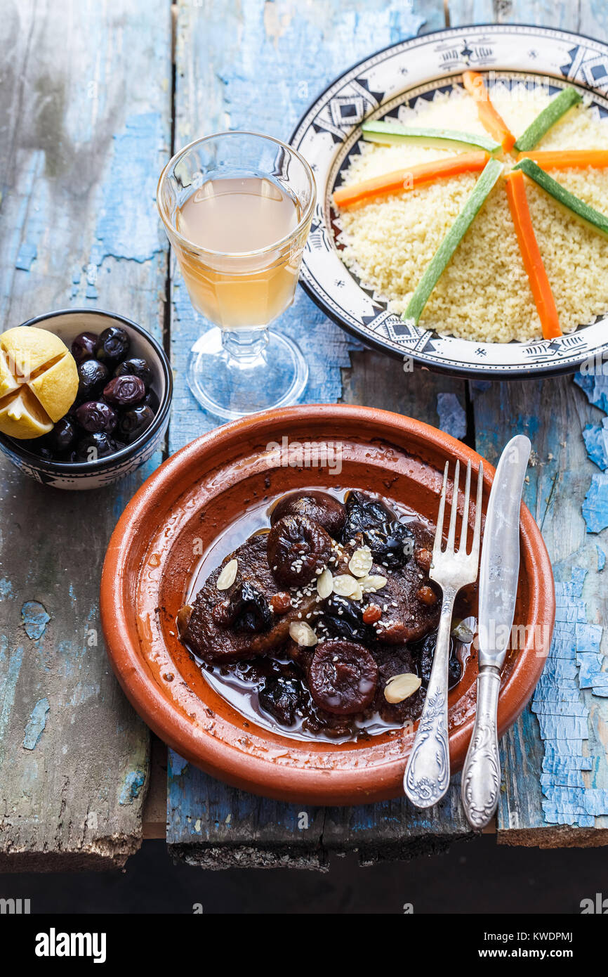 Moroccan dishes hi-res stock photography and images - Alamy