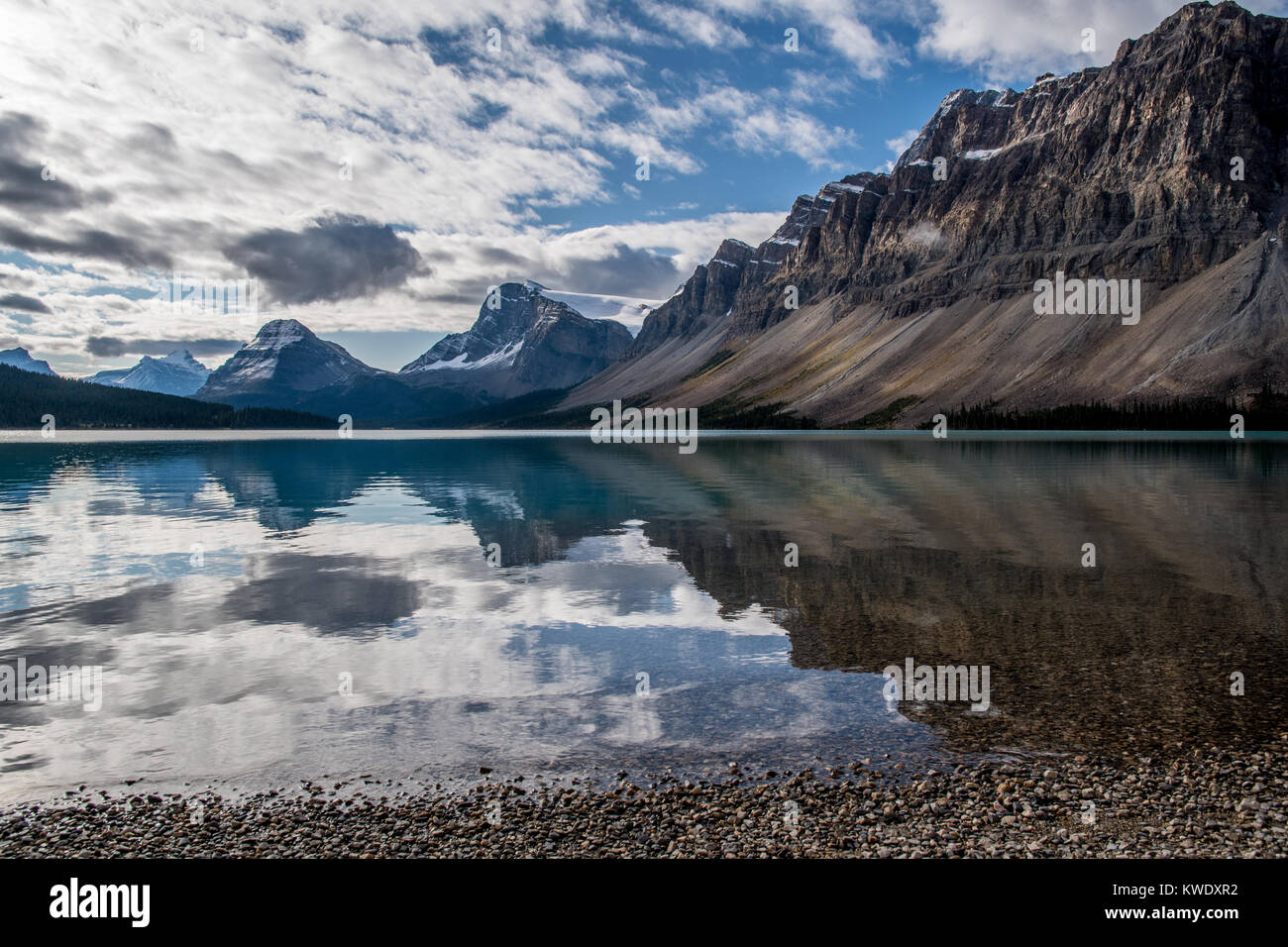 Bow Lake in Alberta Stock Photo - Alamy