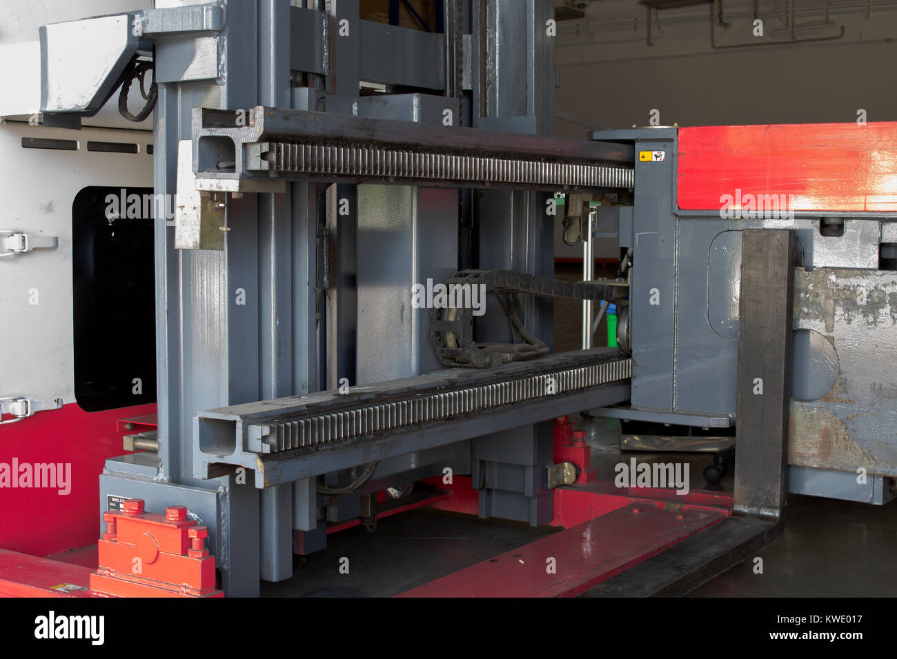 Automatic sliding door hi-res stock photography and images - Alamy