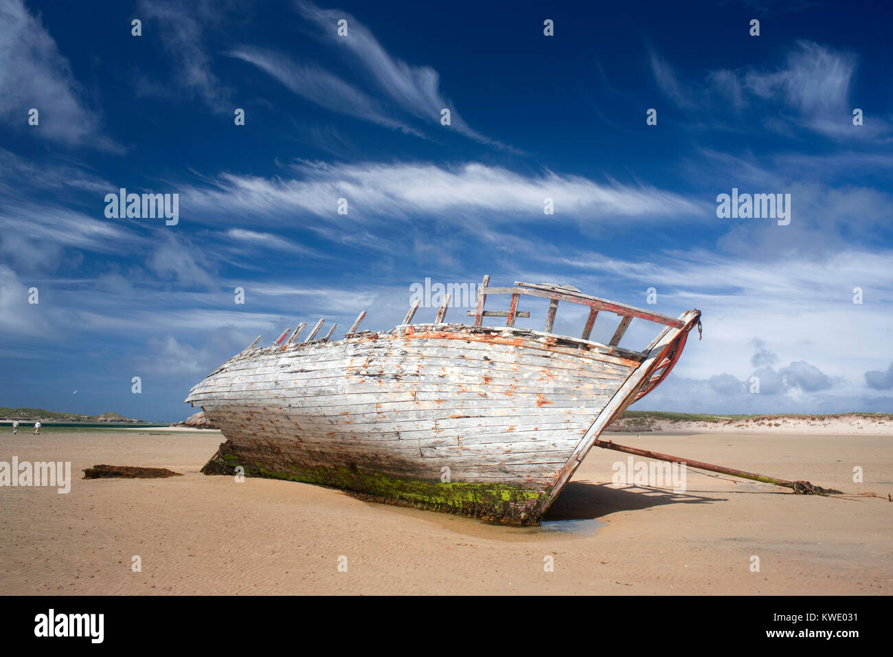 Shipwreck at Bunbeg Beach Gweedore ,County Donegal, Ireland Stock Photo ...