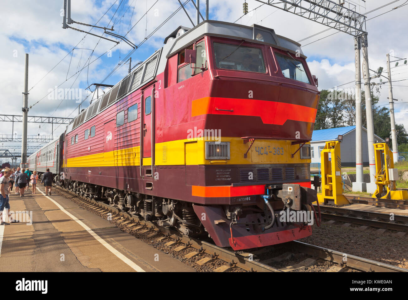 Skoda electric locomotive station train hi-res stock photography and ...