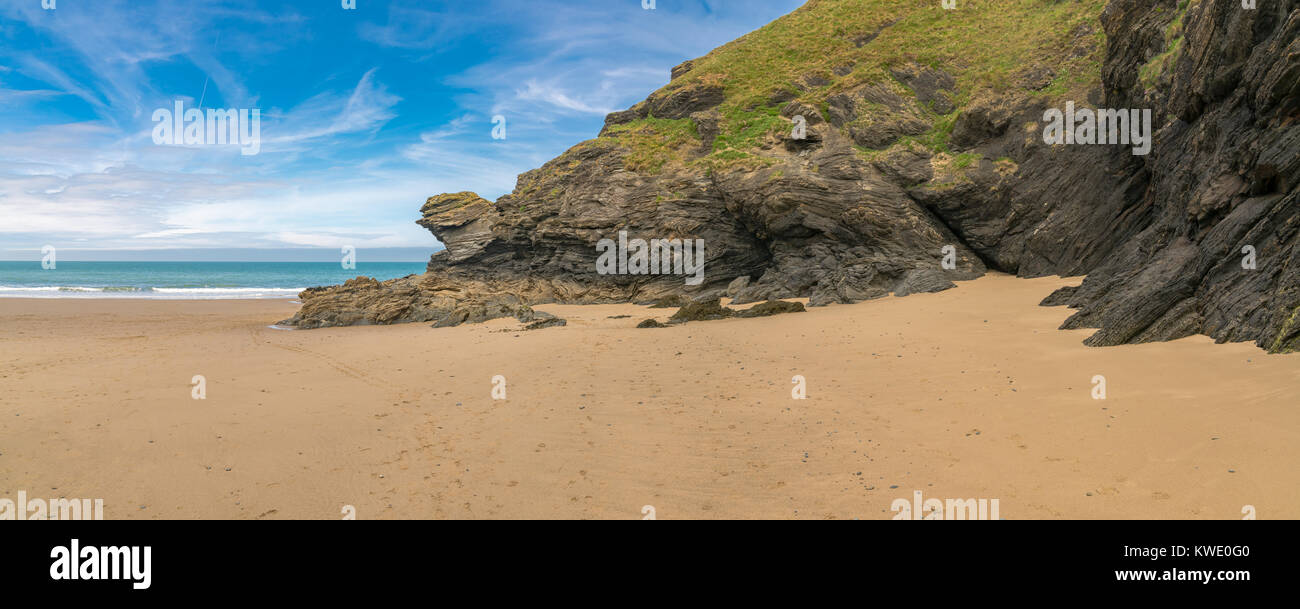 Cliff edge at Llangrannog Beach, Ceredigion, Dyfed, Wales, UK Stock ...