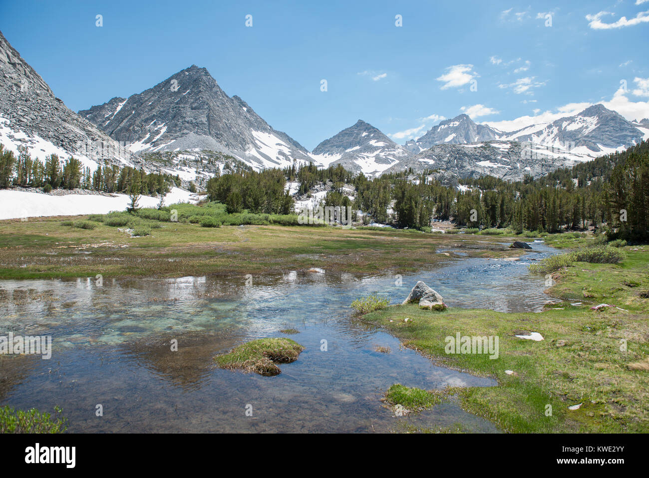 Mountain ranges hi-res stock photography and images - Alamy