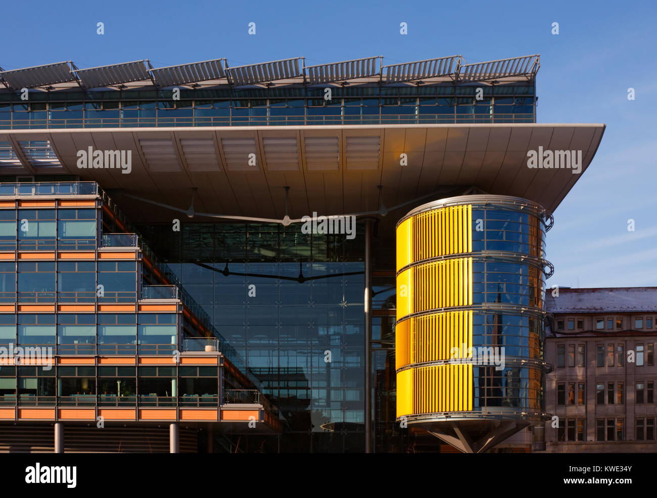 Conventional house hi-res stock photography and images - Alamy