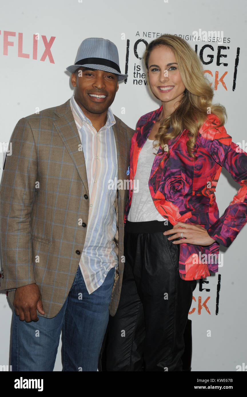 NEW YORK, NY - MAY 15: Tiki Barber Traci Lynn Johnson attends the ...