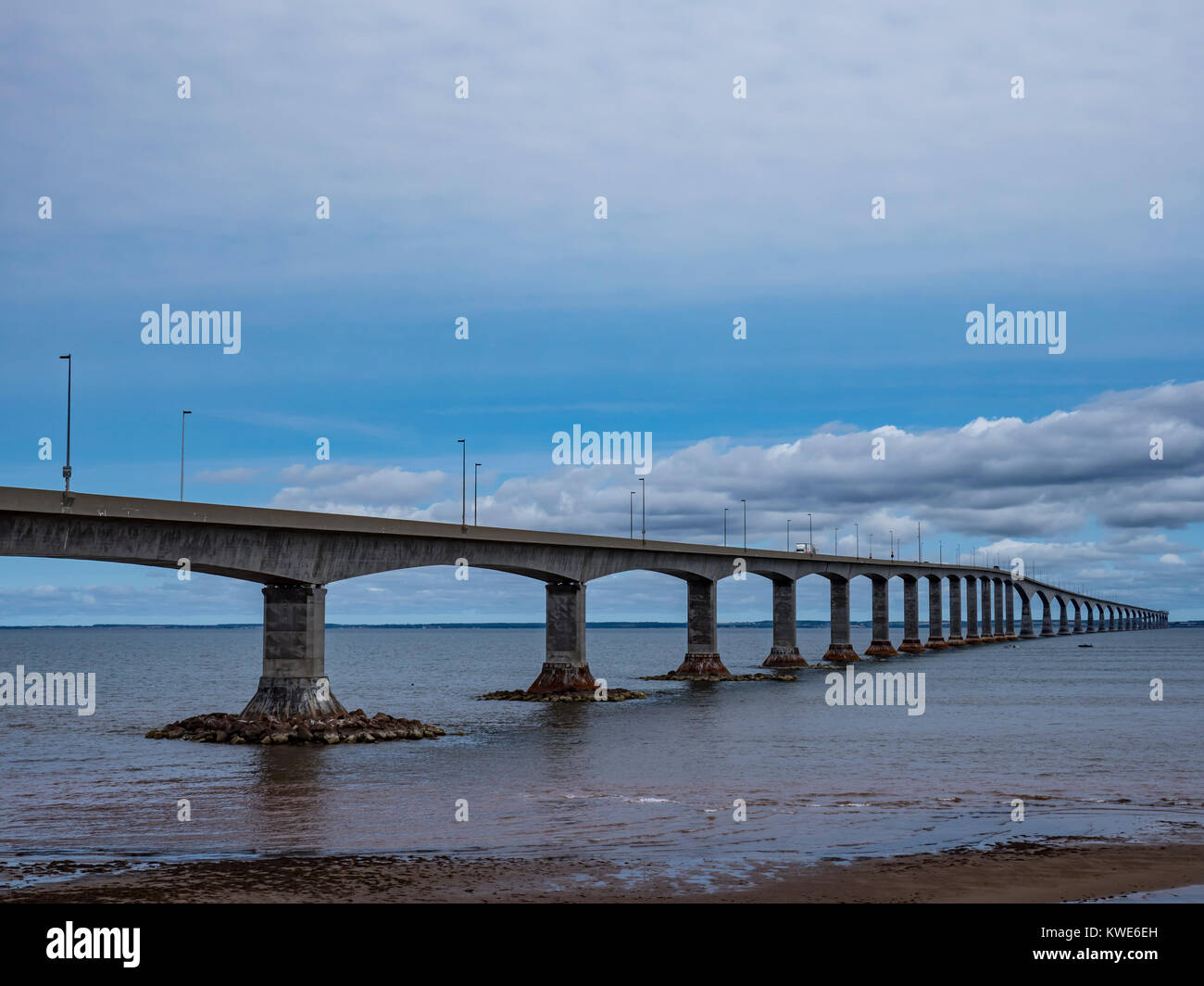 Confederation Bridge New Brunswick High Resolution Stock Photography ...
