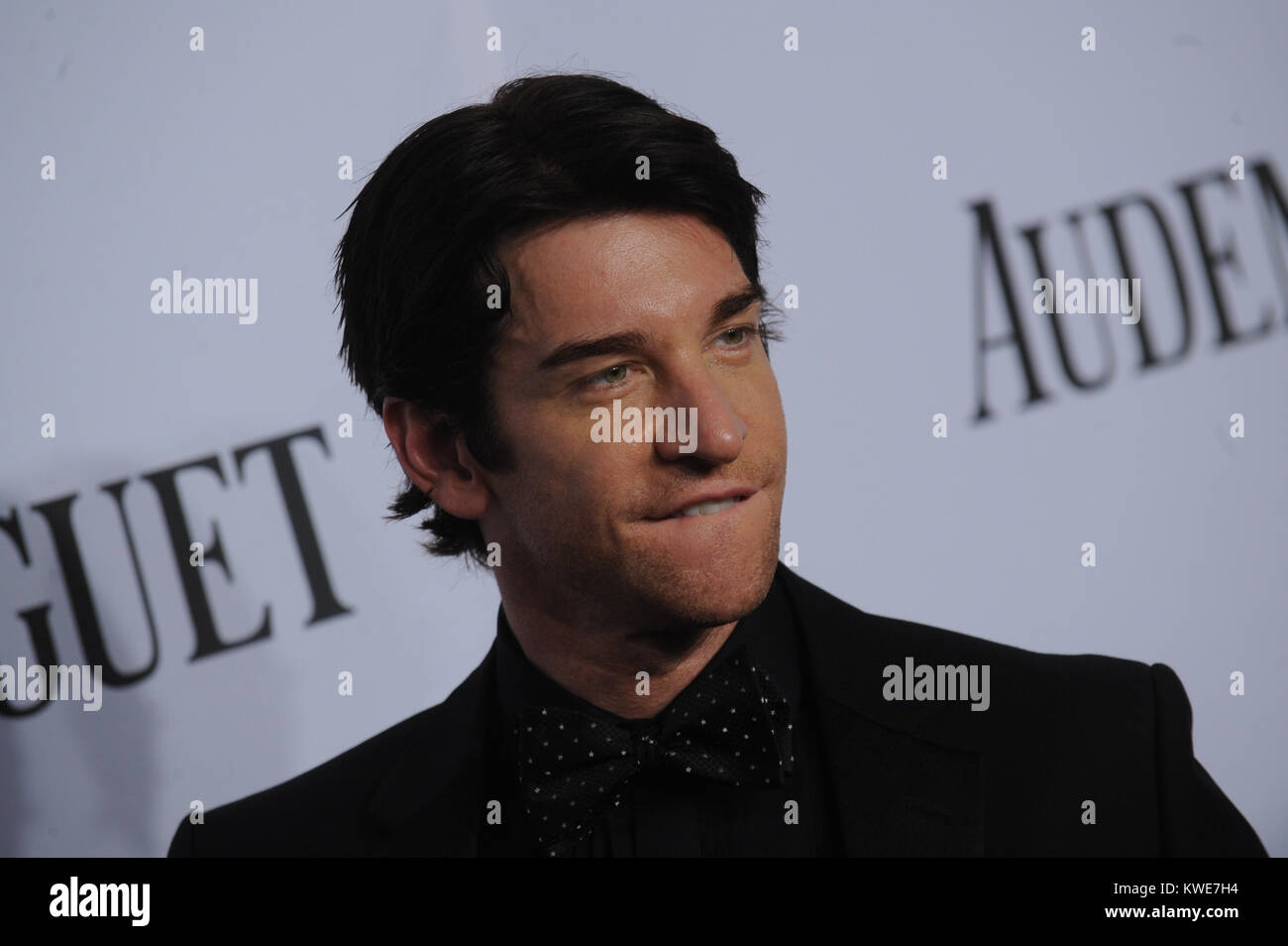 NEW YORK, NY - JUNE 08: Andy Karl attends American Theatre Wing's 68th ...